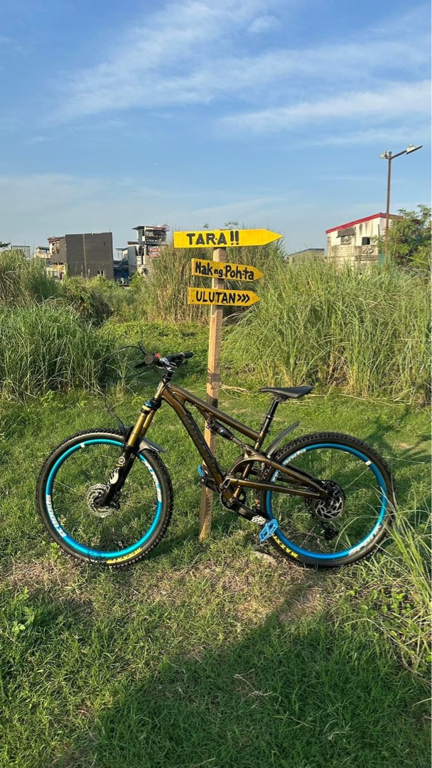 Santa Cruz Heckler fullsus, Sports Equipment, Bicycles & Parts ...