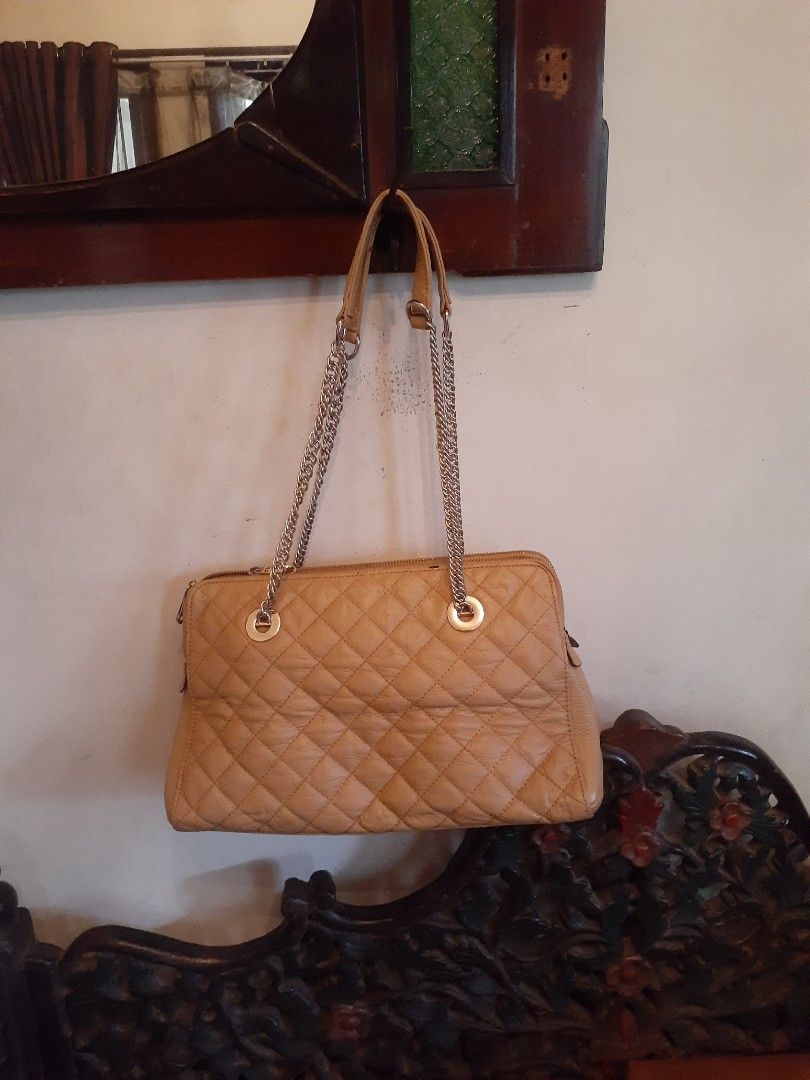 Tucano Ori full kulit asli, Fesyen Wanita, Tas & Dompet di Carousell