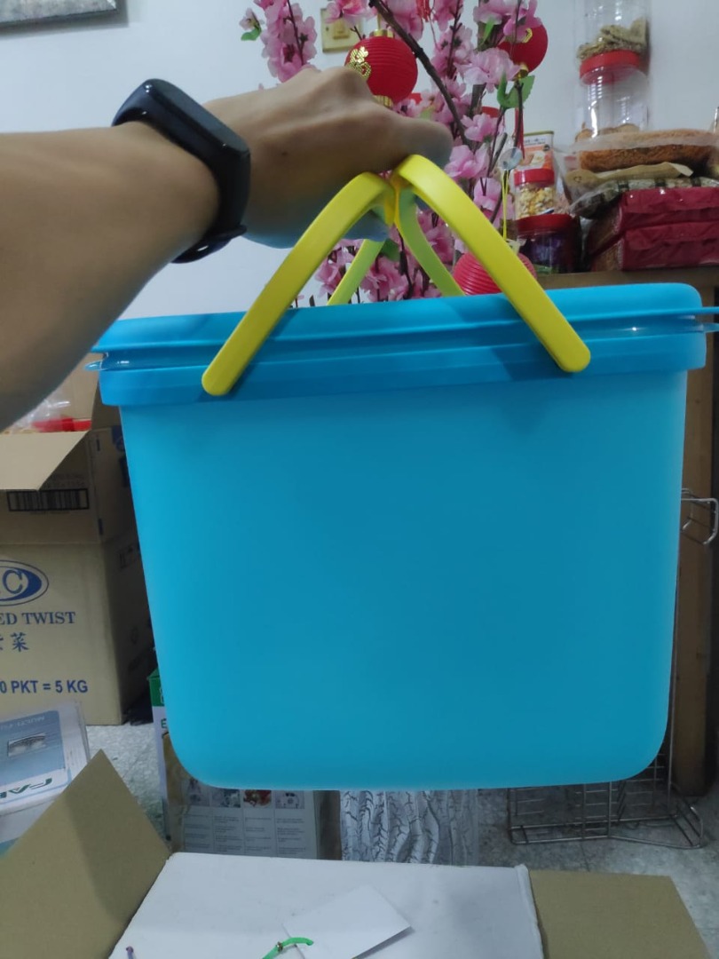 Water 10L Tupperware Container, Furniture & Home Living, Kitchenware ...