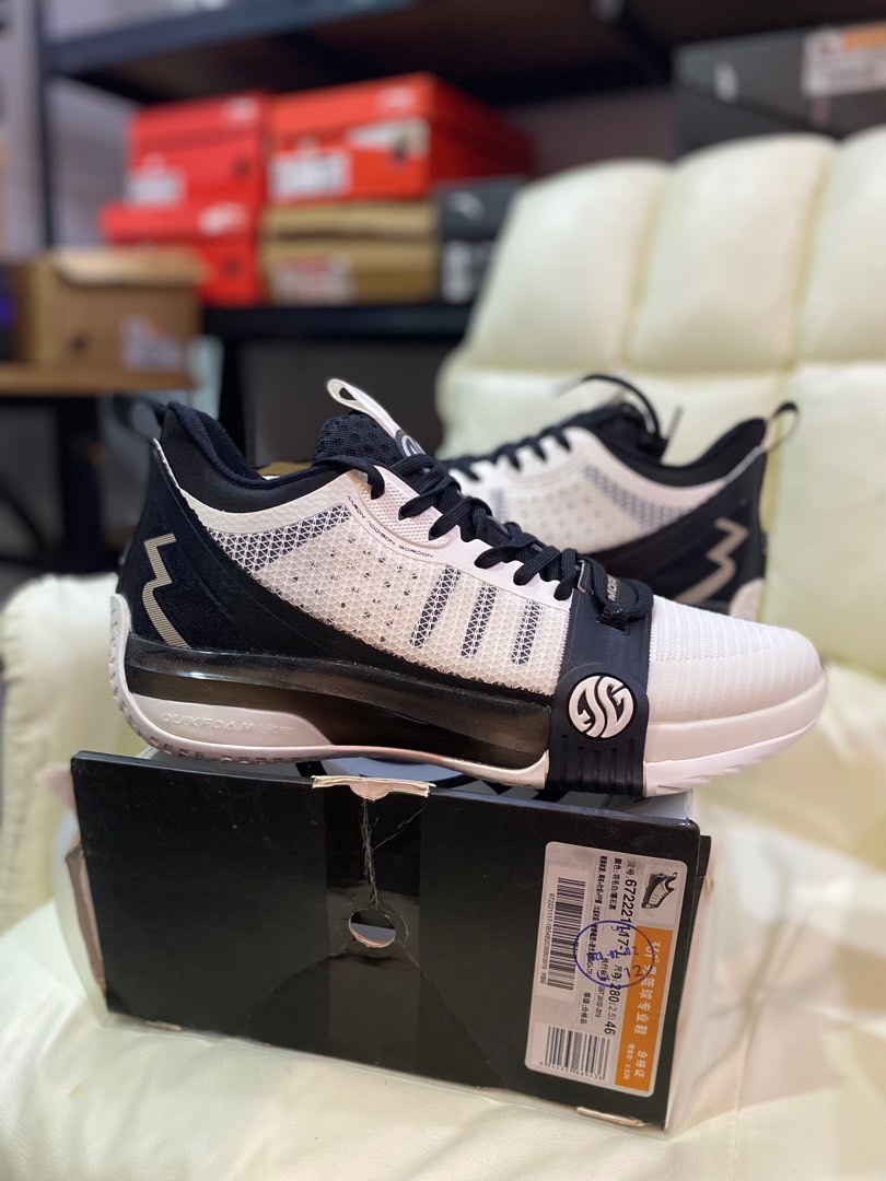 AARON GORDON ZEN 3, Men's Fashion, Footwear, Sneakers on Carousell