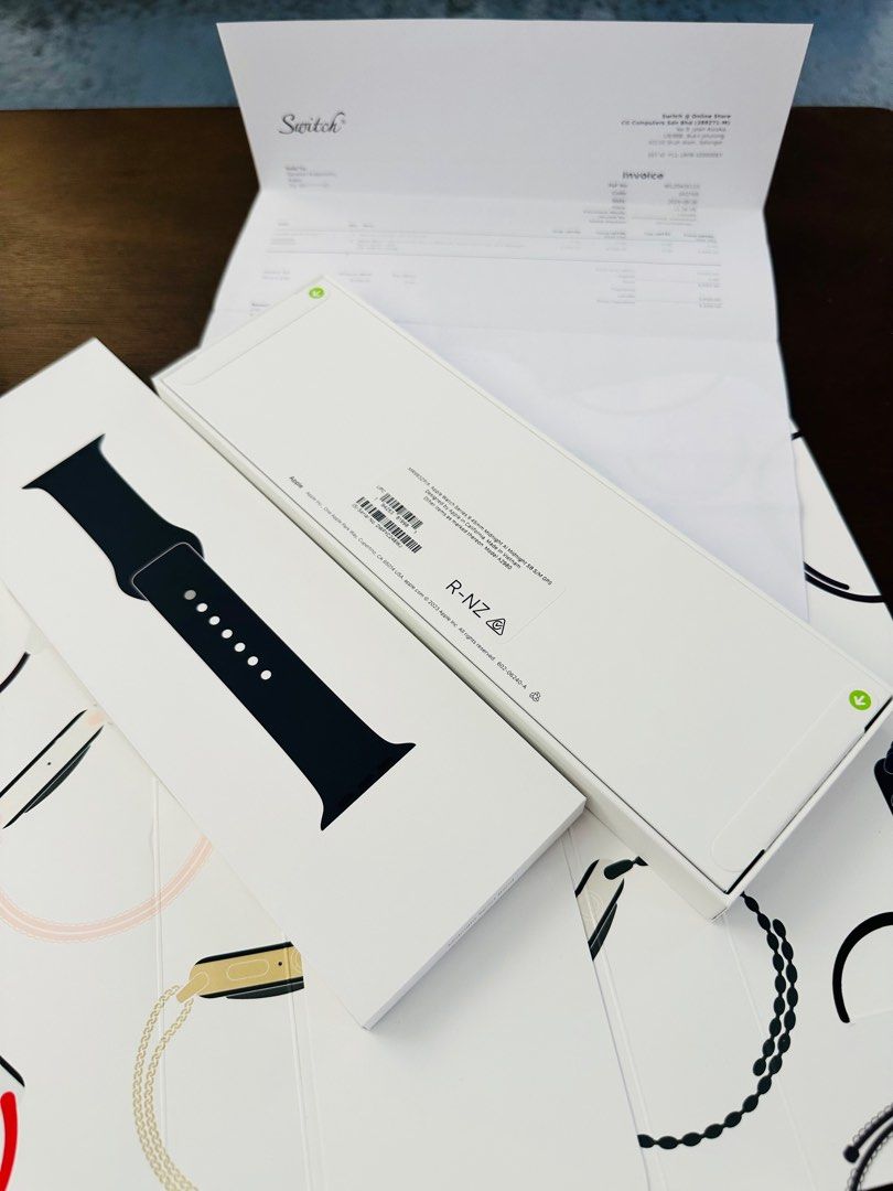 Apple Watch Series 9 45mm (New seal box / With receipt), Mobile Phones ...