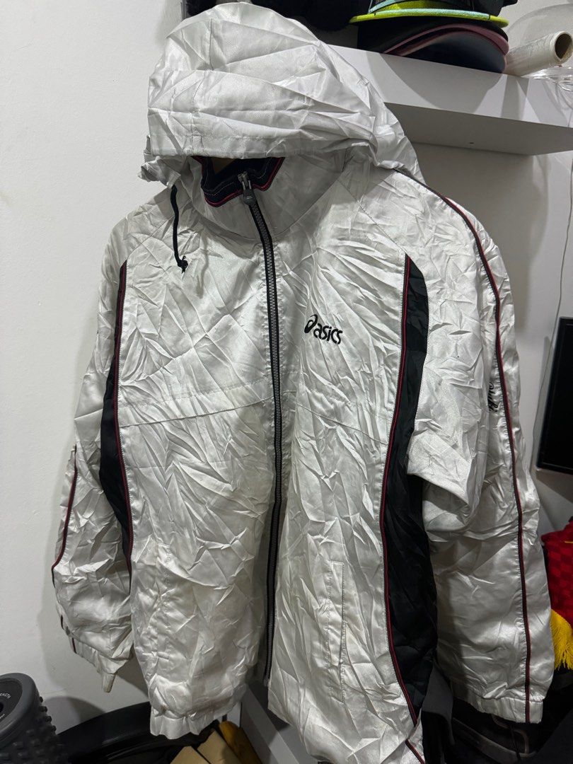 Asics windbreaker, Men's Fashion, Activewear on Carousell