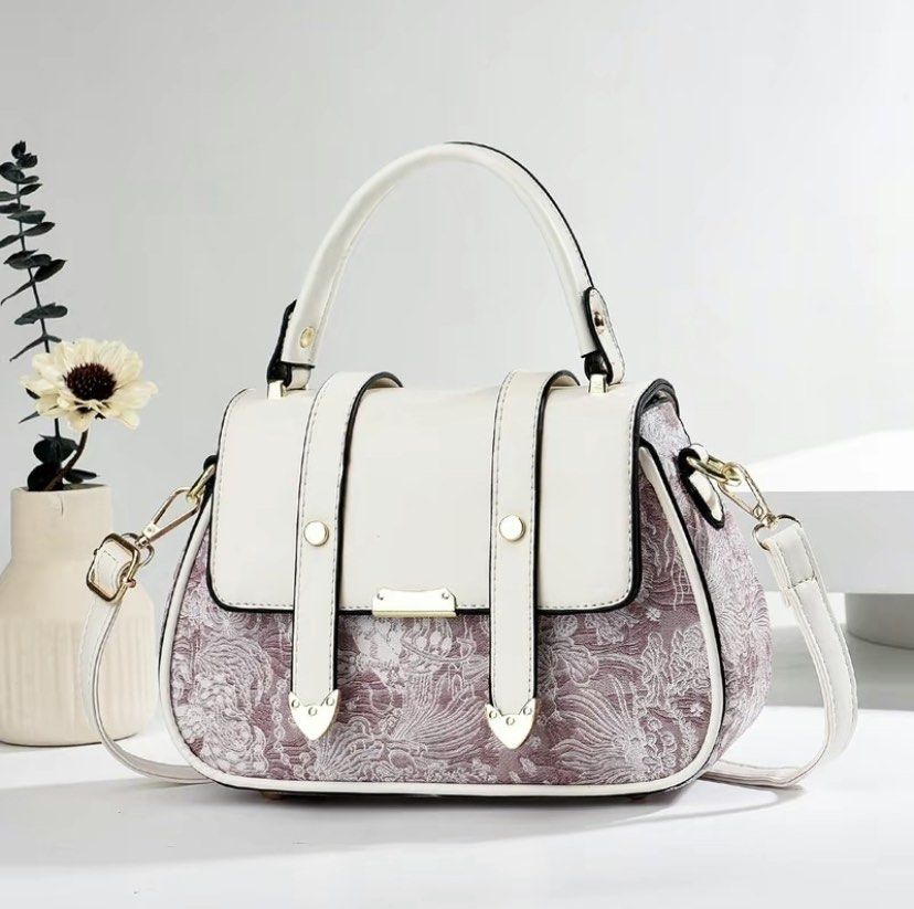Bagin Shoulder Bag, Women's Fashion, Bags & Wallets, Shoulder Bags on ...