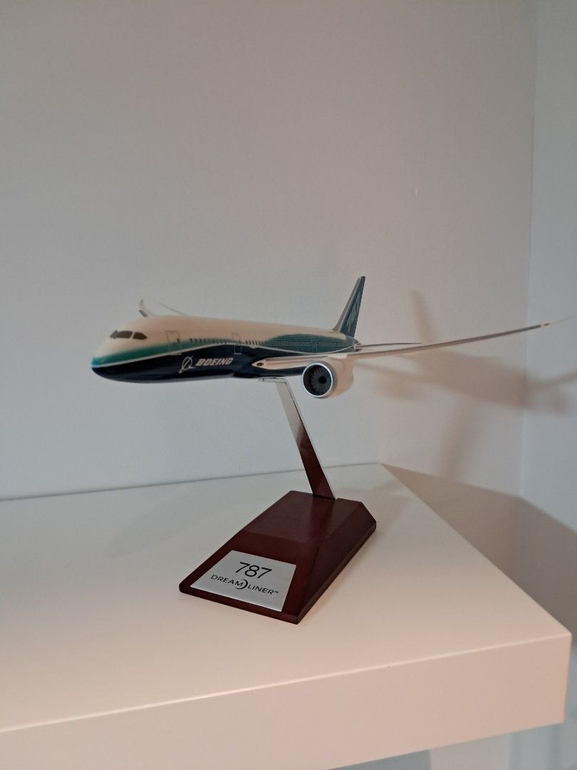 Boeing 787-8 model by boeing, Hobbies & Toys, Toys & Games on Carousell