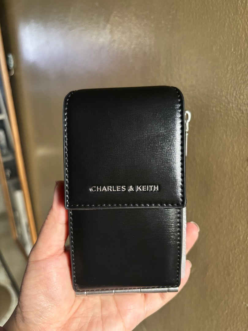 Charles and Keith - Calla Bi-fold Wallet, Women's Fashion, Bags ...