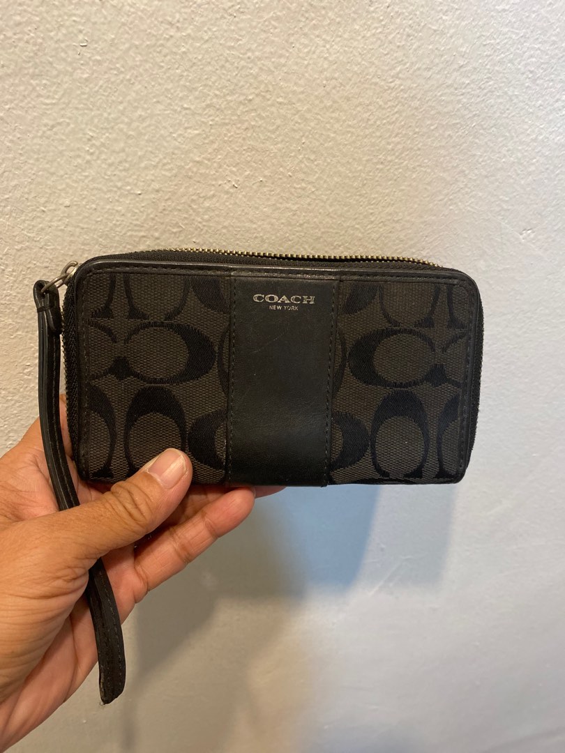 Coach classic black zip wallet, Women's Fashion, Bags & Wallets ...