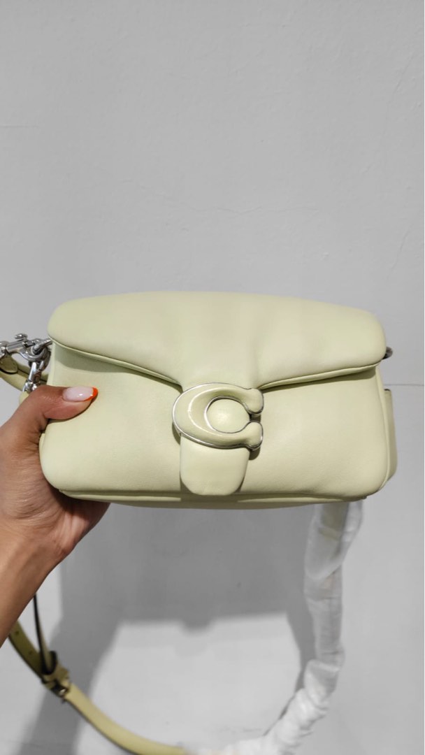 Coach Tabby Pillow Original 100%, Fesyen Wanita, Tas & Dompet di Carousell