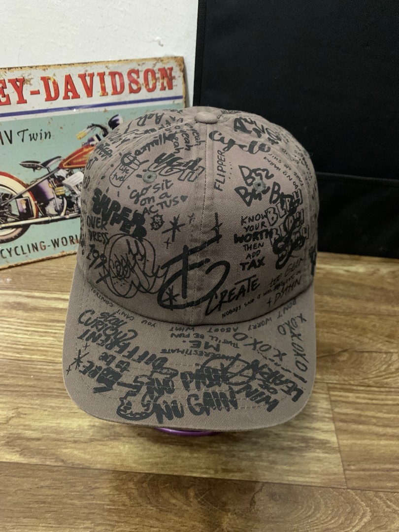 Flipper cap, Men's Fashion, Watches & Accessories, Cap & Hats on Carousell