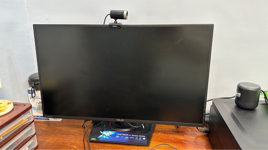 Gaming Computer Setup with 27 inch Monitor, Computers & Tech, Desktops ...