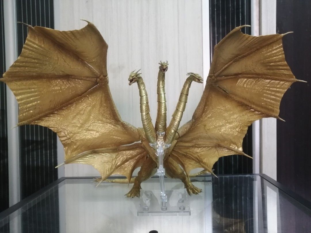 Hiya Toys Godzilla KOTM, King Ghidorah (Gravity Beam Version), Hobbies ...