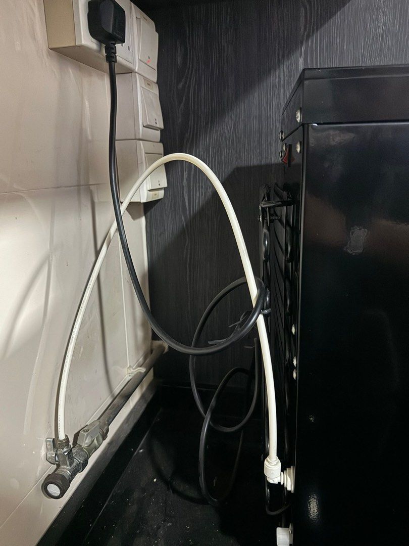 Humero water dispenser, TV & Home Appliances, Kitchen Appliances, Water ...