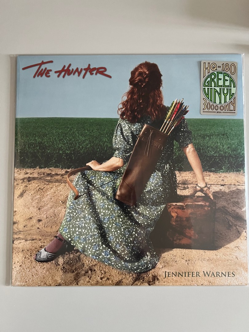Jennifer Warnes The Hunter, 興趣及遊戲, 音樂、樂器 & 配件, 音樂與媒體 - 黑膠碟 - Carousell
