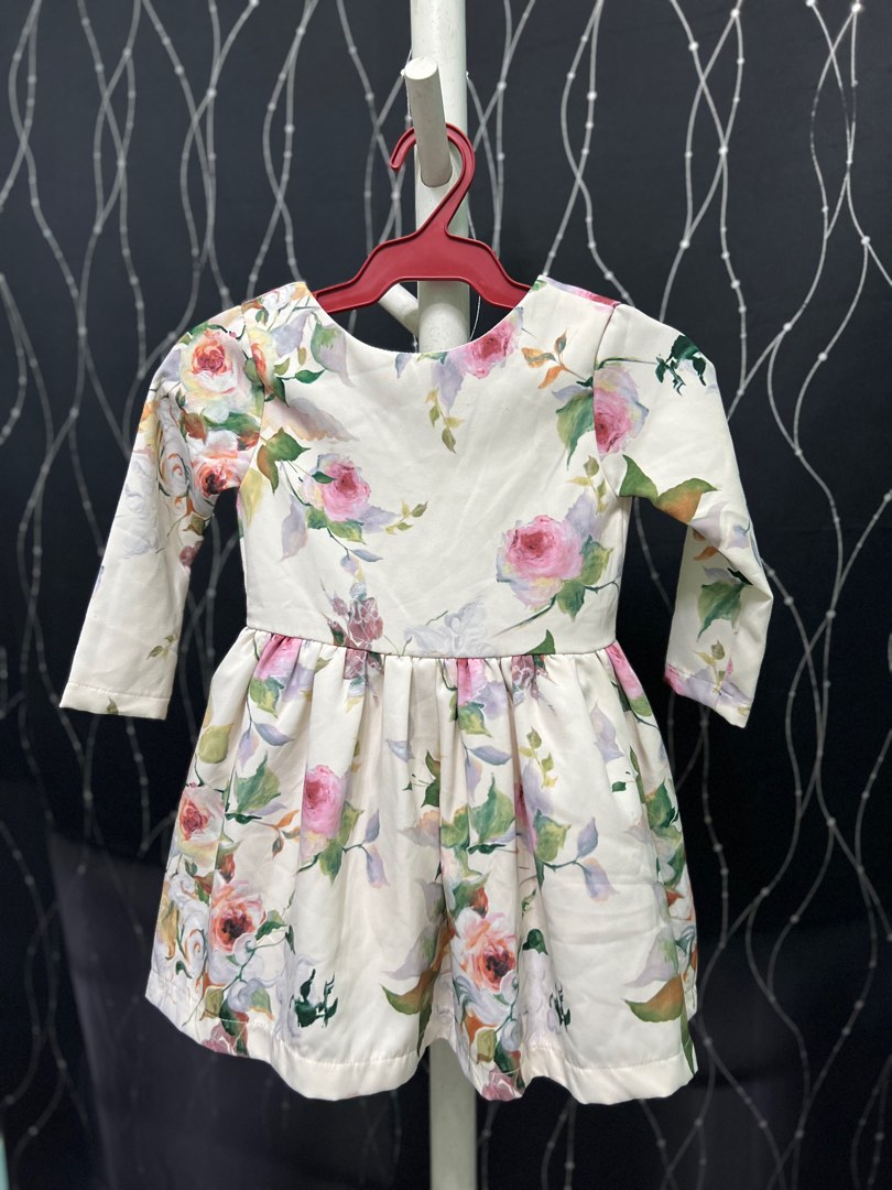 Laila and lyra, Babies & Kids, Babies & Kids Fashion on Carousell