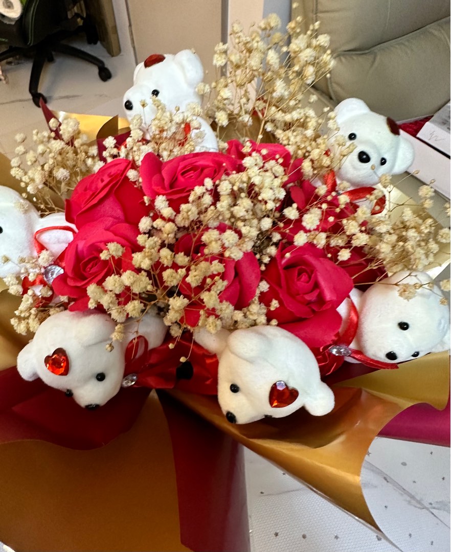 Little bear with roses flower bouquet gift , Hobbies & Toys, Flowers ...