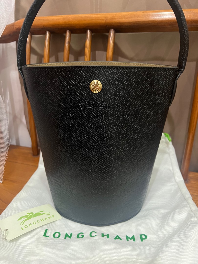 Longchamp Bucket epure le pliage, Luxury, Bags & Wallets on Carousell
