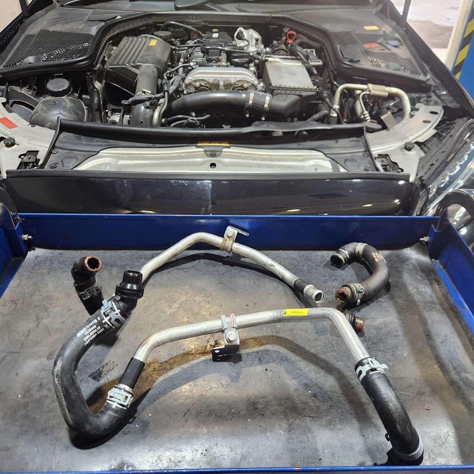 Mercedes W205 C180 Change Original Engine Mounting, Gearbox Mounting ...