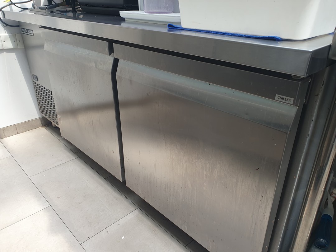 MODELUX 2 DOOR COUNTER CHILLER 1800MM, TV & Home Appliances, Kitchen ...