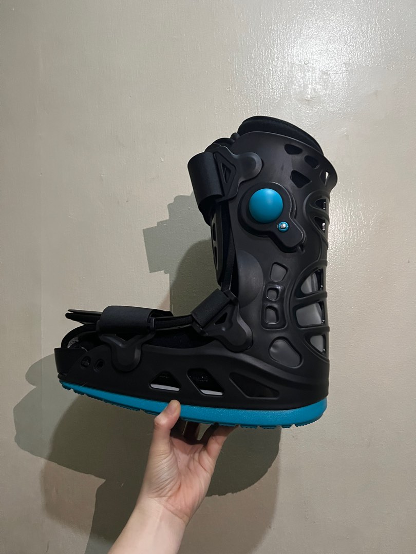 Orthopedic Short Aircast Walking Boot for Foot & Ankle Injuries (Size ...