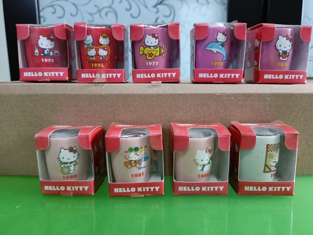 Sanrio Hello Kitty Exclusive miniature Mugs/ Hello Kitty Magnets sets ...