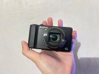 Enjoy Great Deals On New & Used Cameras | Carousell (formerly OLX) in ...