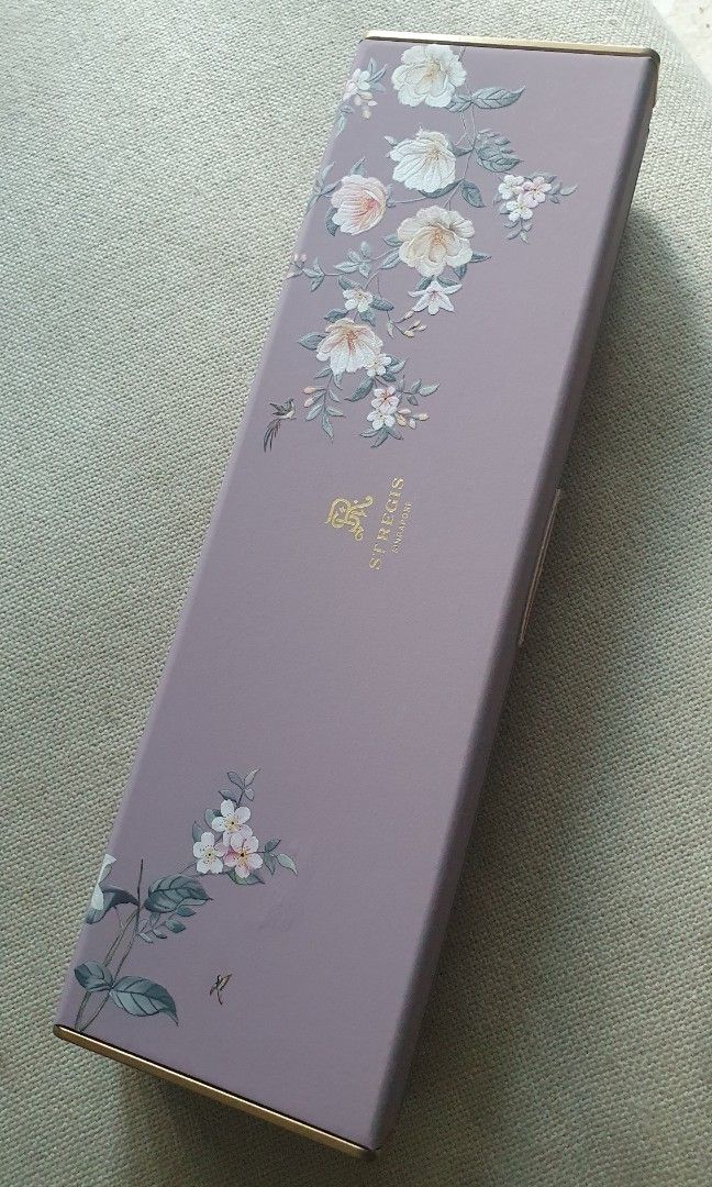 St Regis And Raffles Hotel Mooncake Box, Food & Drinks, Gift Baskets ...