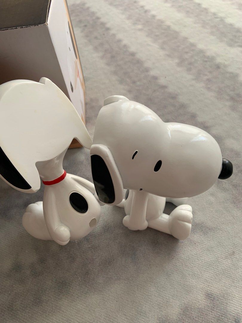 TYPO limited edition peanuts blocked in book end, Furniture & Home ...