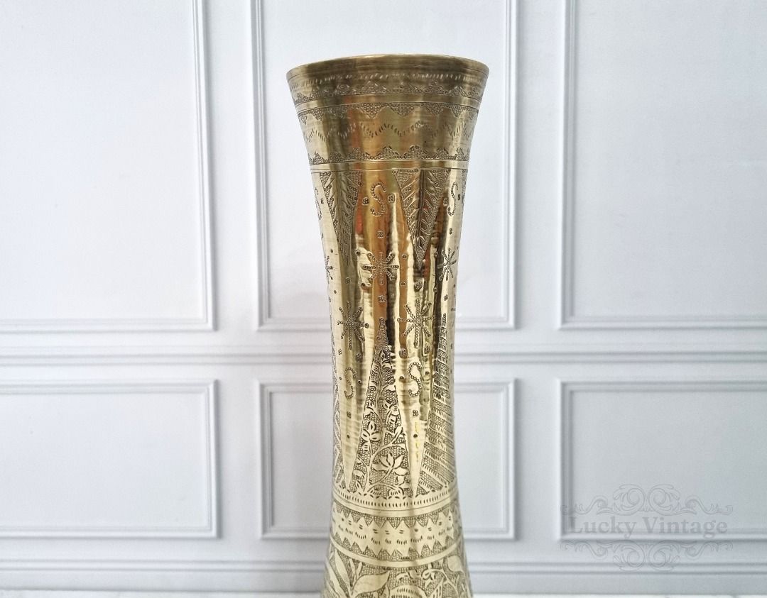Vintage Vas Bunga Size Besar Kuningan Full Berat Ornamen Ukir Wayang ...