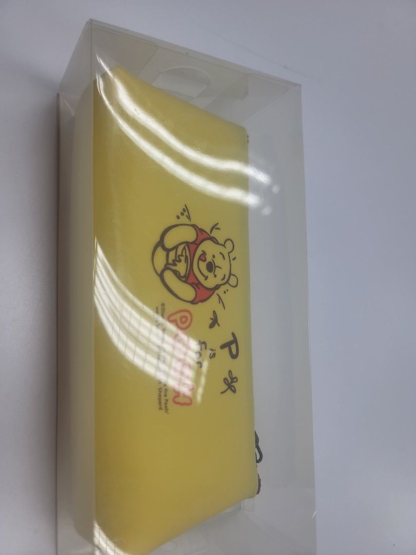 Winnie the Pooh Silcon Pencil Case $60, 興趣及遊戲, 手作＆自家設計, 文具 - Carousell