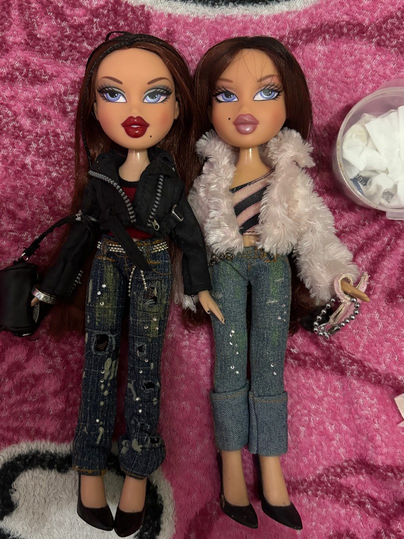 BRATZ TWIINS ROXXI AND PHOEBE, Hobbies & Toys, Toys & Games on Carousell