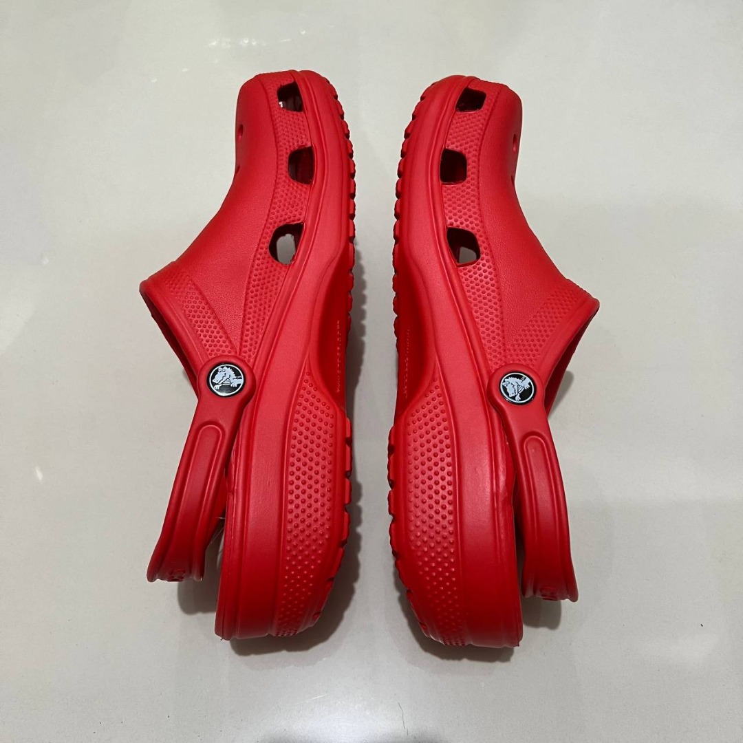 Crocs Classic Varsity Red, Men's Fashion, Footwear, Slippers & Slides ...