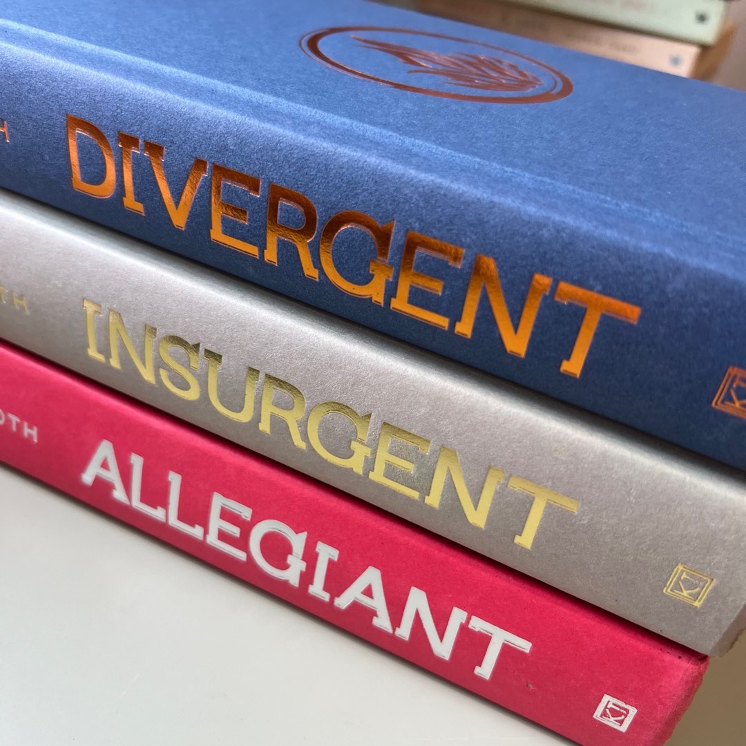 Divergent Series (Hardbound) Set, Hobbies & Toys, Books & Magazines ...