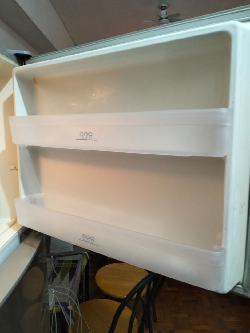 Electrolux Inverter Refrigerator & Fridge 2 Door, TV & Home Appliances ...