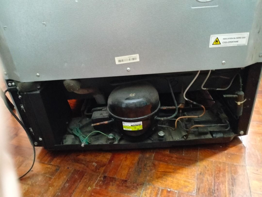 Electrolux Inverter Refrigerator & Fridge 2 Door, TV & Home Appliances ...