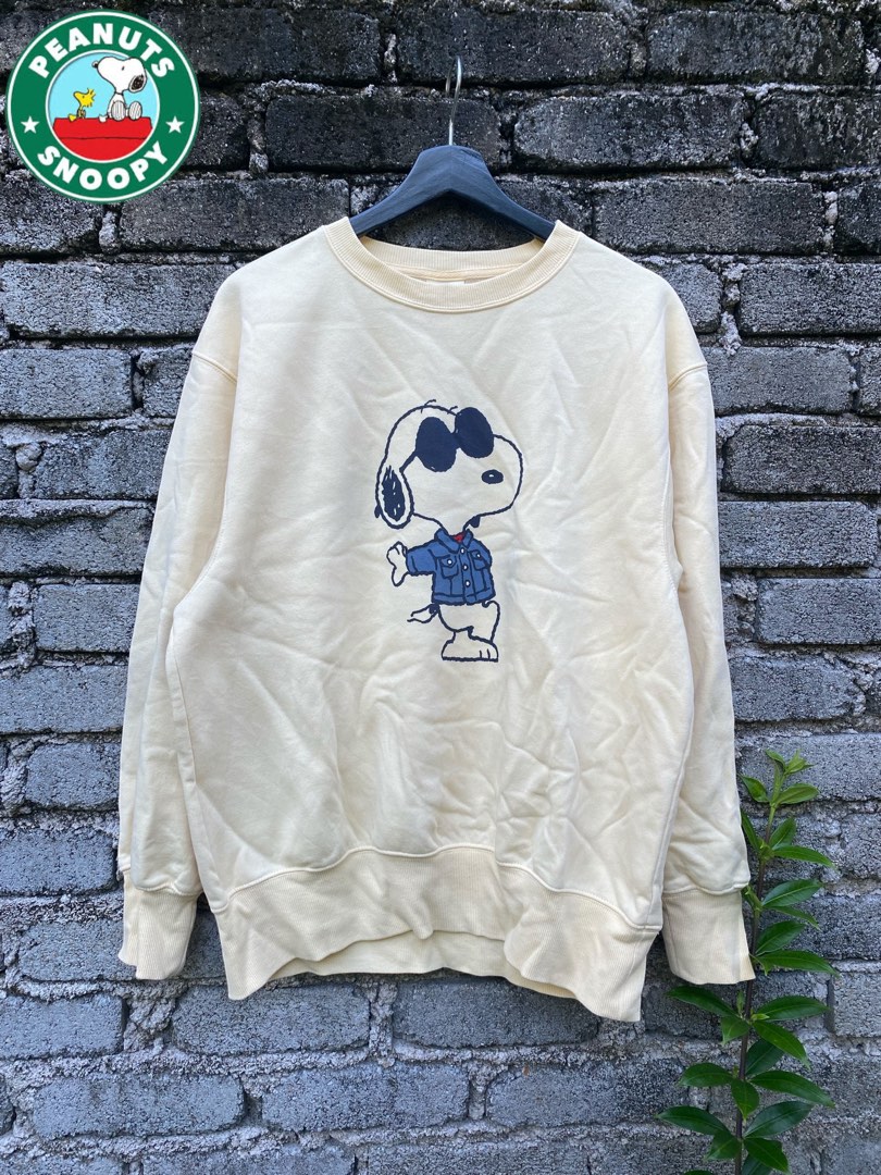 Gu Uniqlo Snoopy Peanuts Baggy Sweatshirt, Men's Fashion, Tops & Sets, Hoodies on Carousell