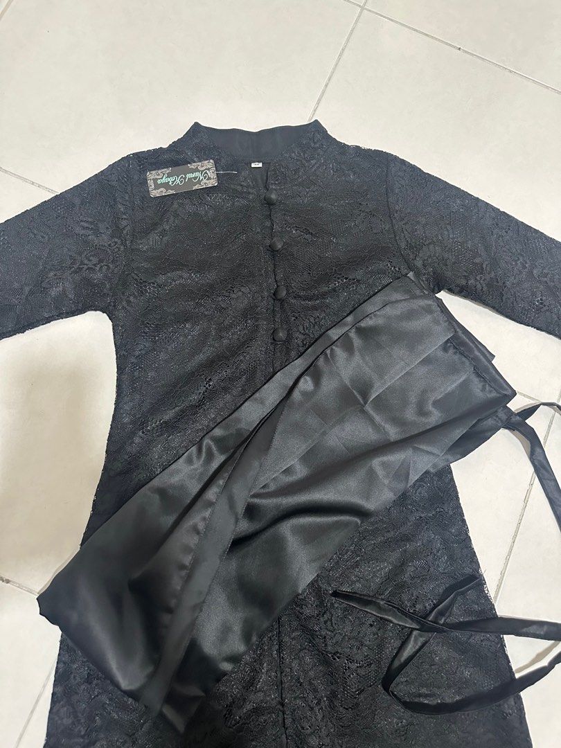 kebaya ceo chomel, Women's Fashion, Dresses & Sets, Traditional ...