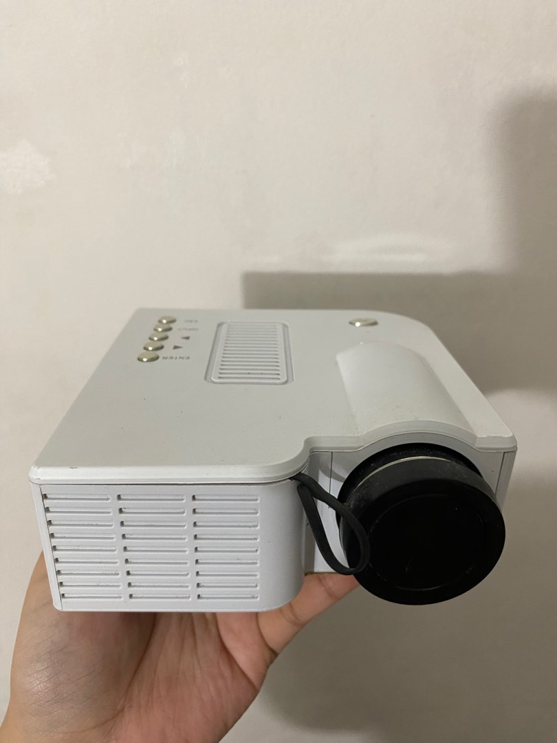 LED Projector, TV & Home Appliances, TV & Entertainment, Projectors on ...