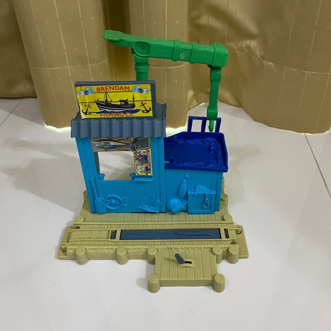 Thomas The Train: Trackmaster Brendam Fishery Set and Tracks, Hobbies ...