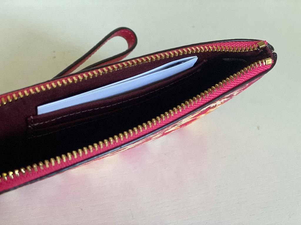COACH CORNER ZIP WRISTLET WALLET IN VINTAGE DAISY SCRIPT PRINT $78 SALE ...