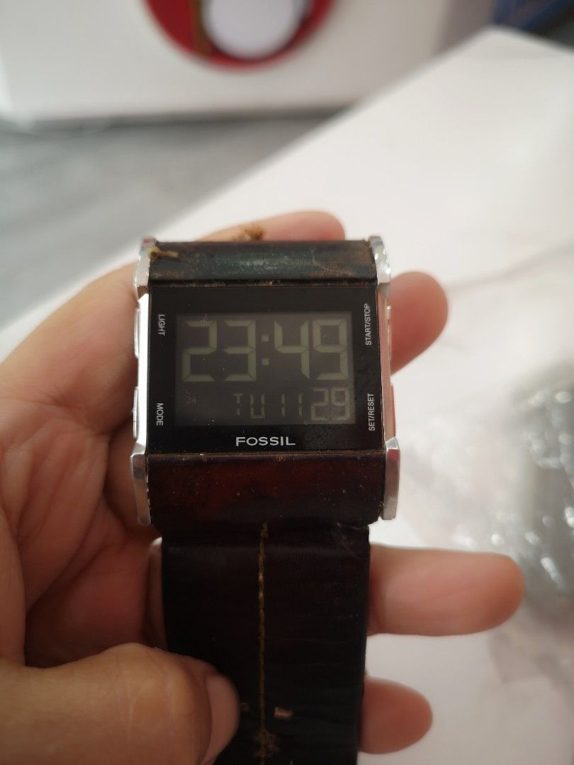 Fossil digital watch, Men's Fashion, Watches & Accessories, Watches on ...