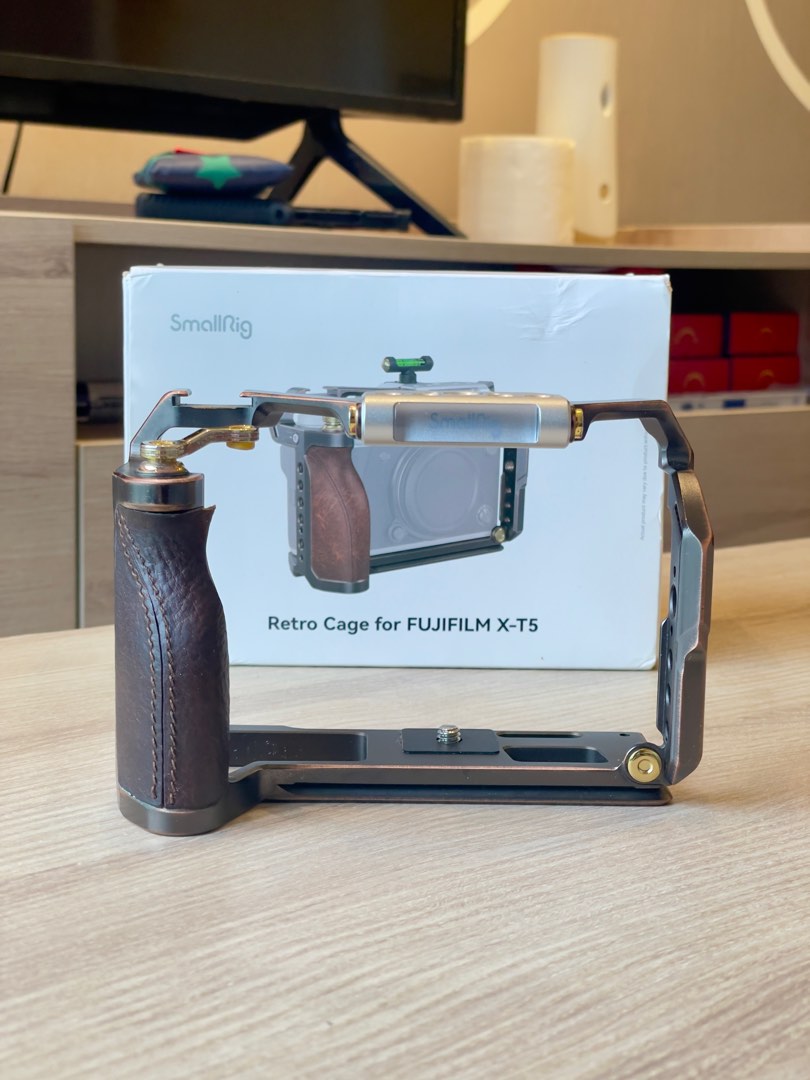 FUJIFILM XT5 SMALL RIG RETRO CAGE, Photography, Cameras on Carousell