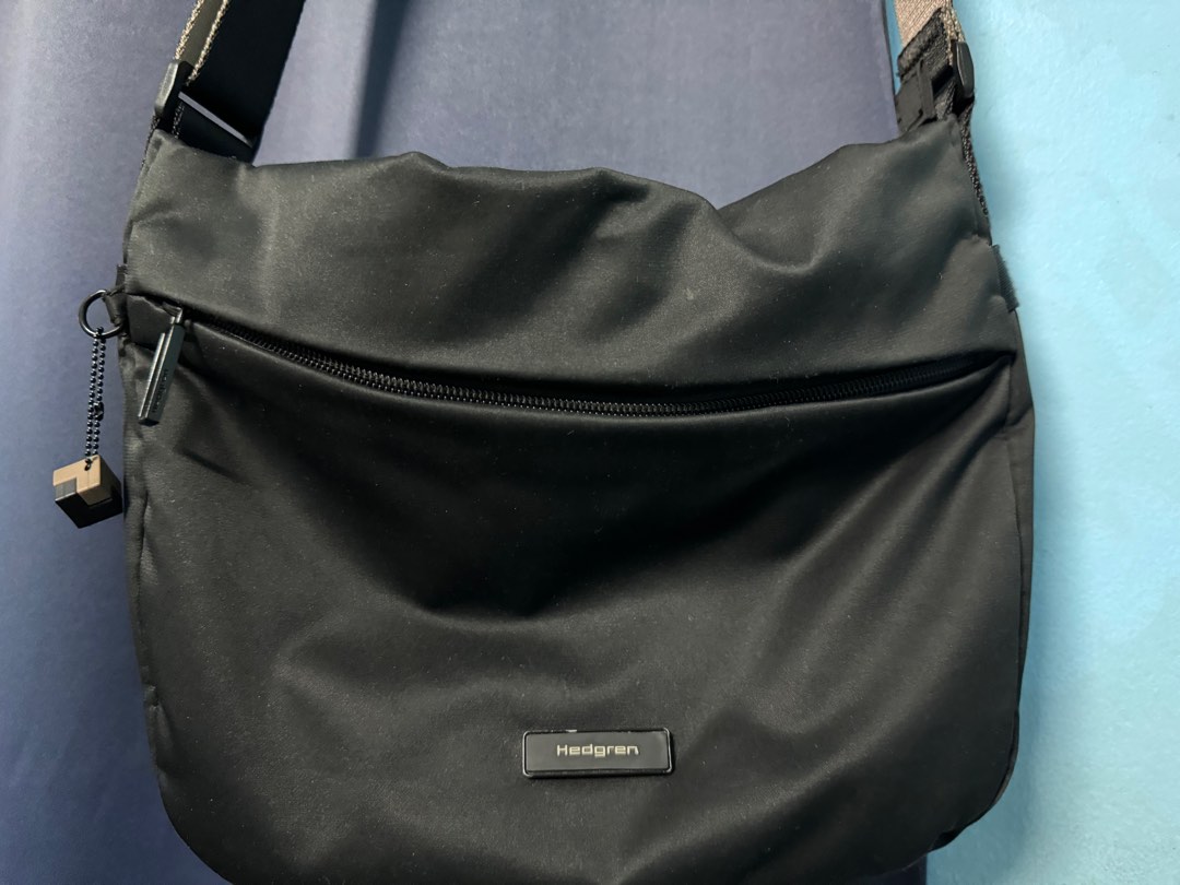 Hedgren Milky Way Sling Bag, Women's Fashion, Bags & Wallets, Cross ...