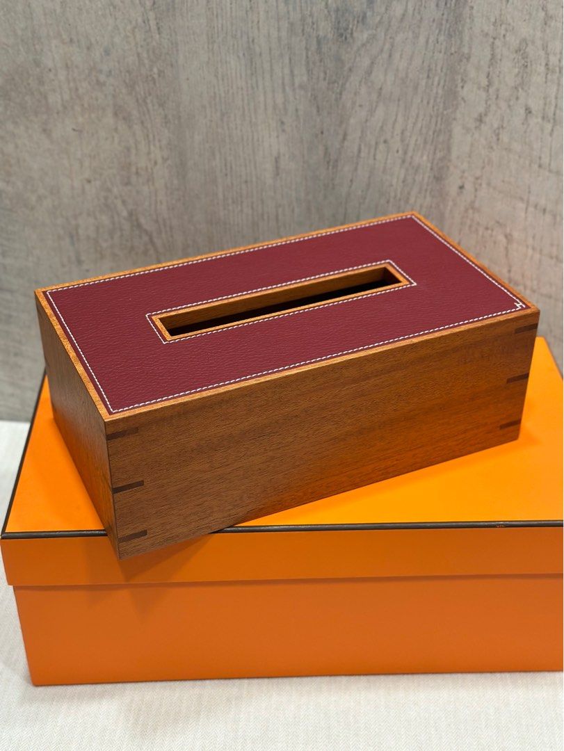 Hermes Tissue Box Large Model, 傢俬＆家居, 其他, 家居改善及收納用品 - Carousell