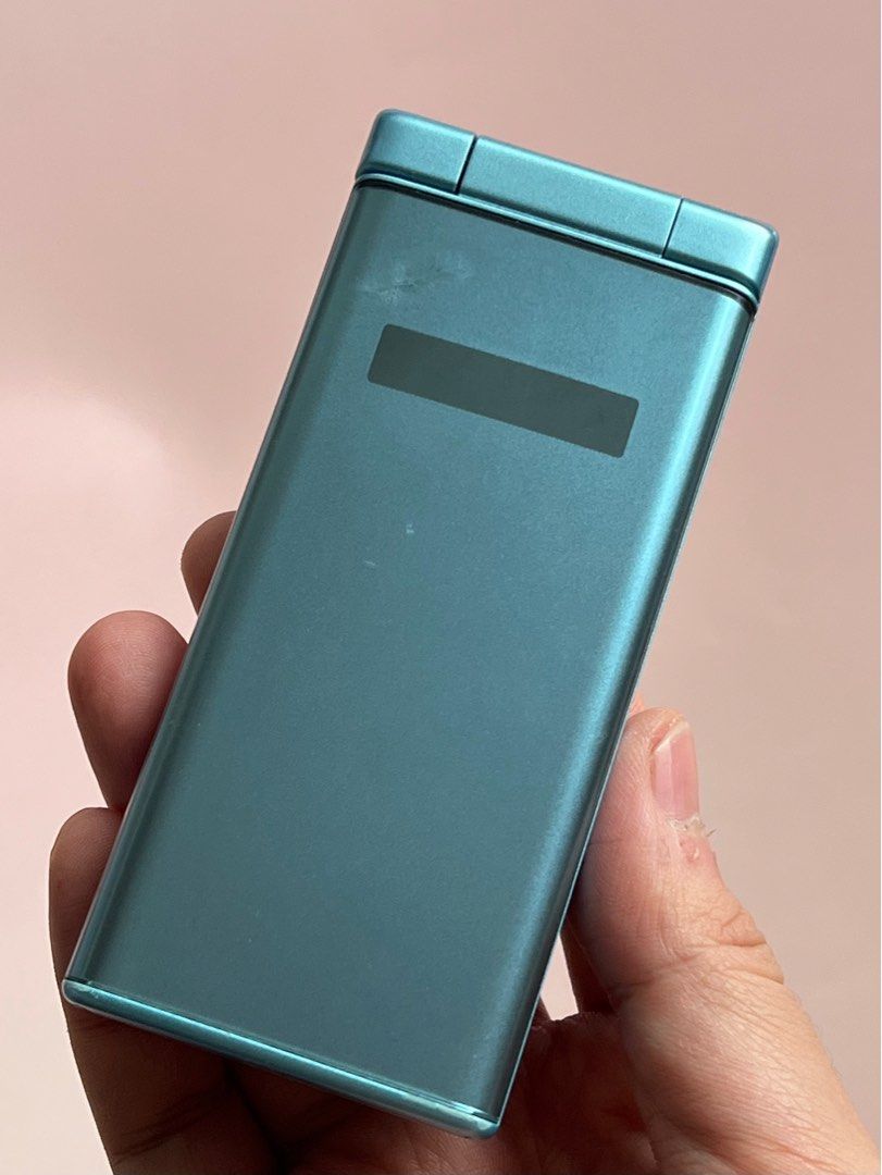 KYOCERA 701KC / 702KC DIGNO KEITAI 2 TOUGH ANDROID WIFI japan FLIP ...