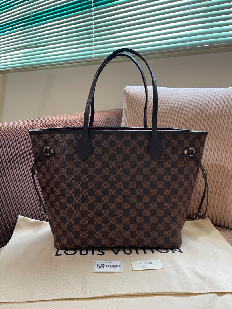 Lv neverfull mm Authentic, Luxury, Bags & Wallets on Carousell