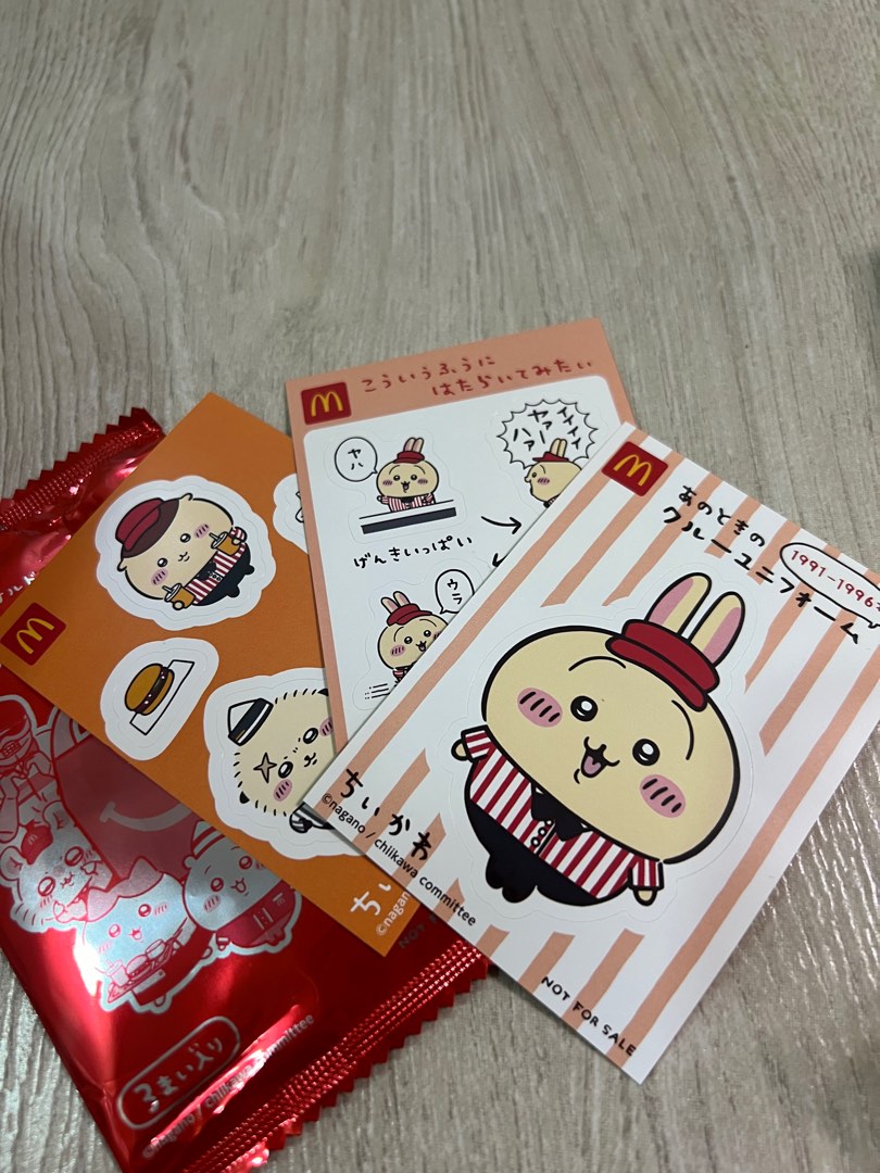 日本McDonald’s chiikawa usagi 貼紙, 興趣及遊戲, 玩具 & 遊戲類 - Carousell