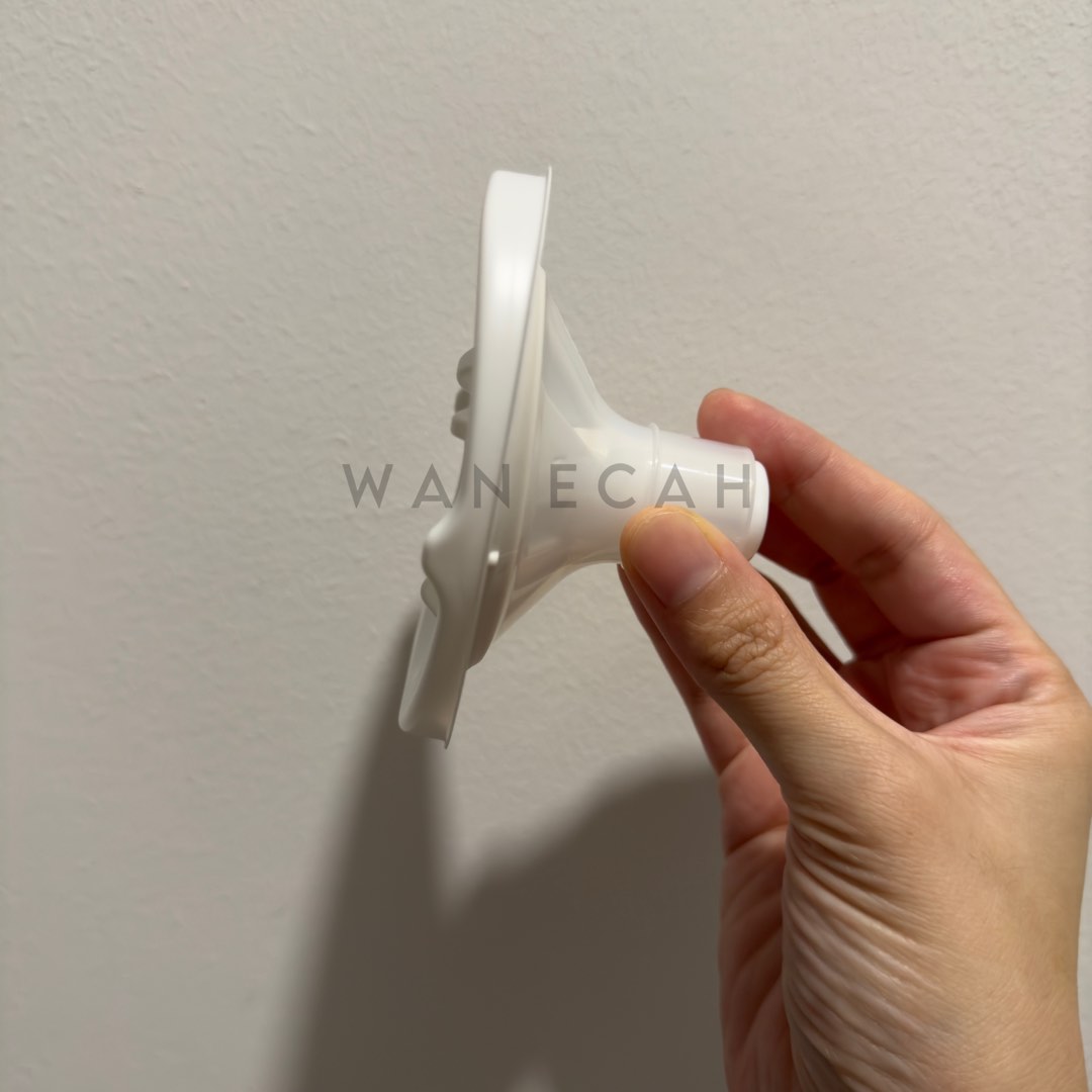 Medela Flange / Breastshield 21mm, Babies & Kids, Nursing & Feeding ...