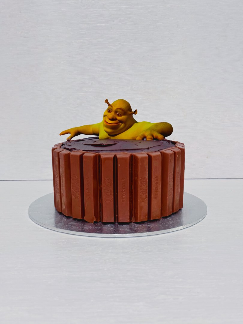 Shrek Theme Cake, Food & Drinks, Homemade Bakes on Carousell