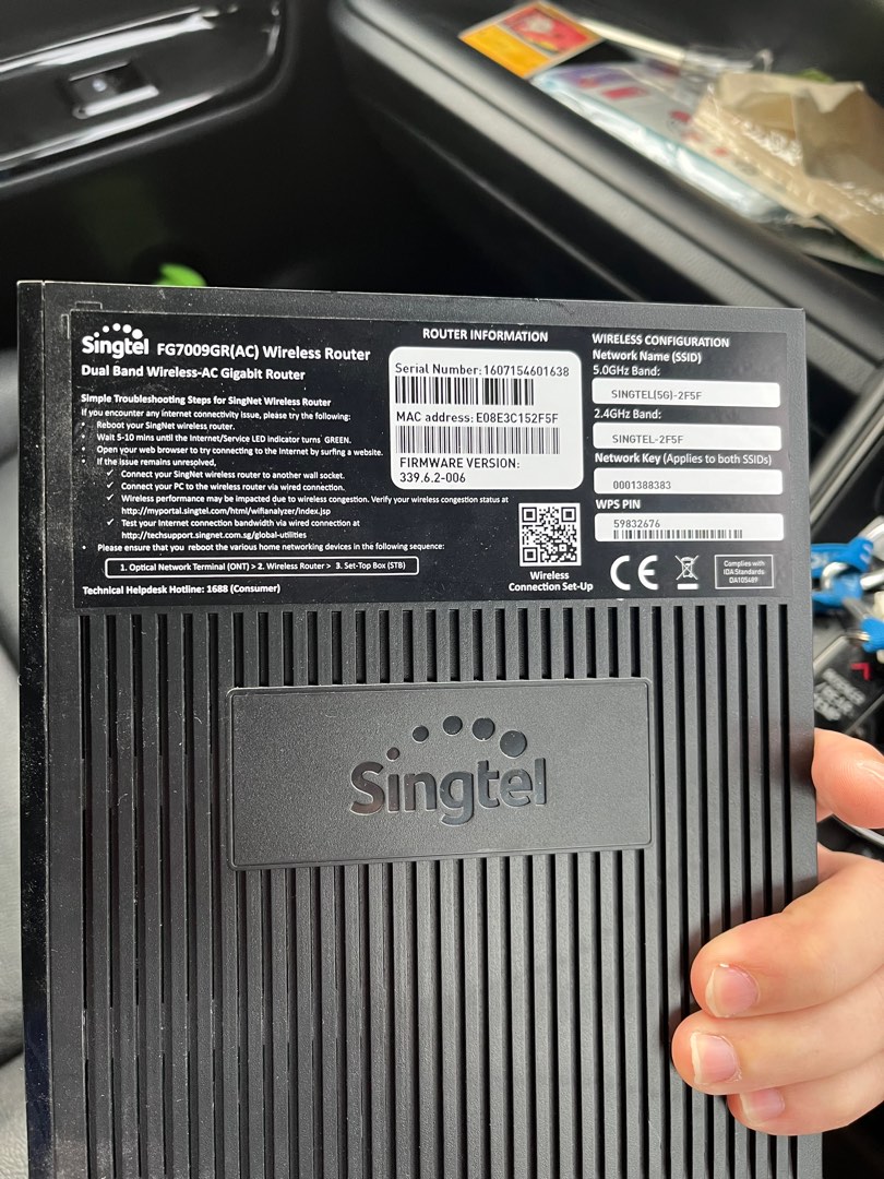 Singtel FG7009GR wireless gigabit router, Computers & Tech, Parts ...