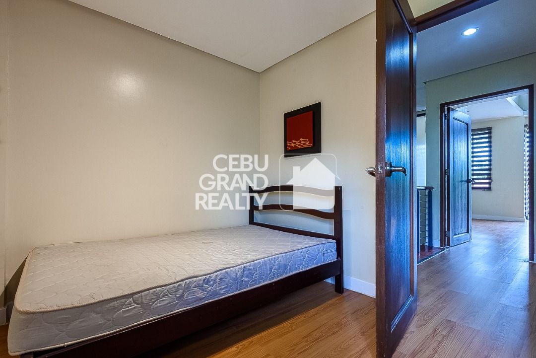 Spacious Townhouse with Lush Greenery Views in Talamban, Property ...