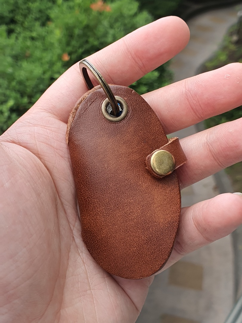 The Azure - a simple key holder, Hobbies & Toys, Stationery & Craft ...